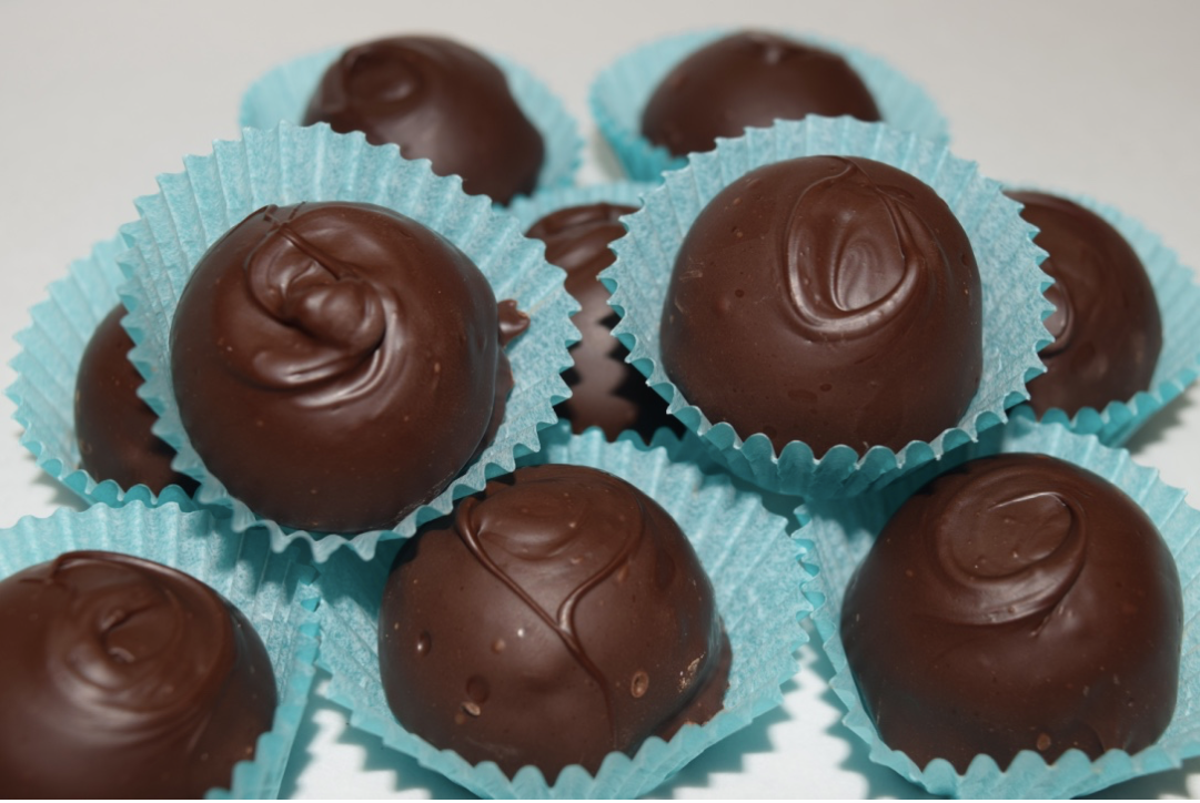 Over 120 Varieties of The Quad Cities Best Local Handmade Chocolate ...